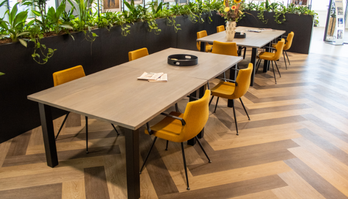 Ontdek de voordelen van modulaire kantoortafels